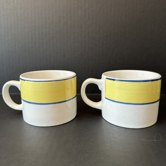 Oneida | Dining | Majesticware By Oneida Yellow Bistro Set Of 2 Flat ...